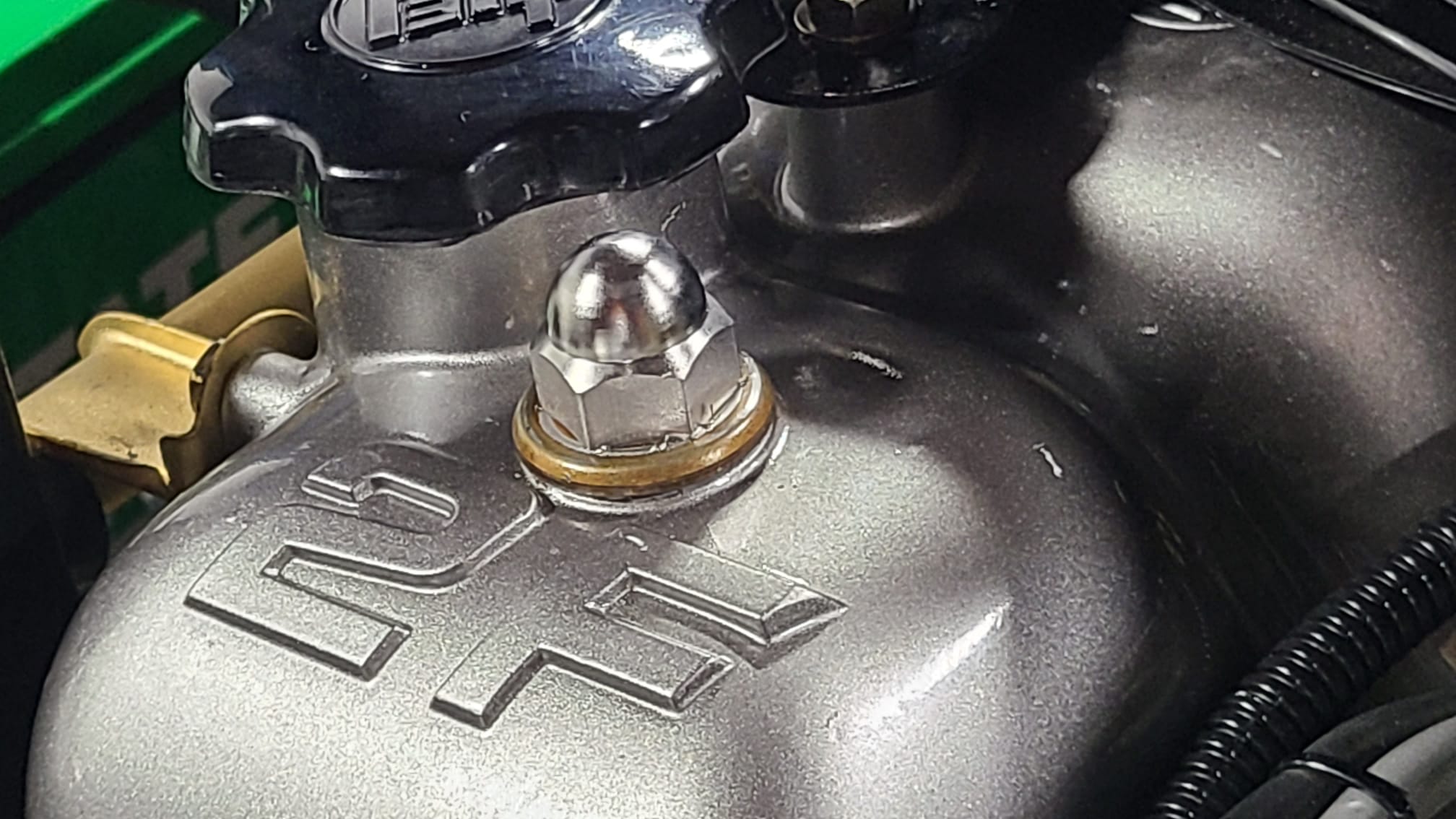 Set of 2F Valve Cover Nuts Including Grommets (40 & 60 Series ...